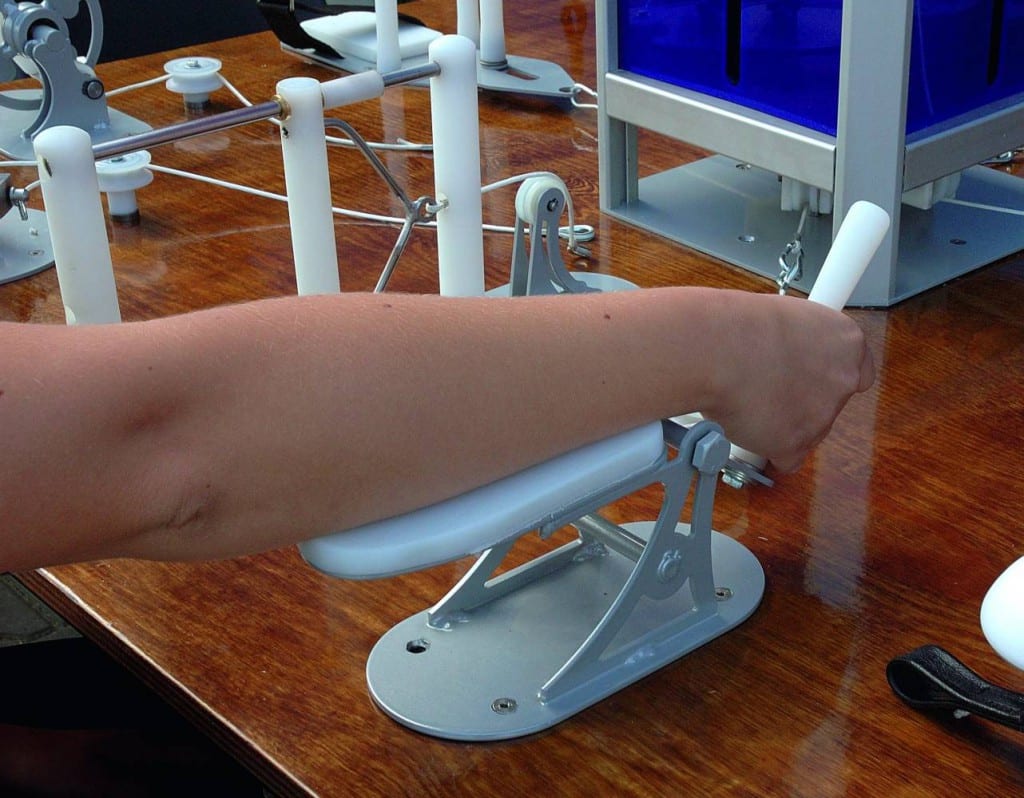 Manualex - unique table for hand exercising | Fysiomed CS